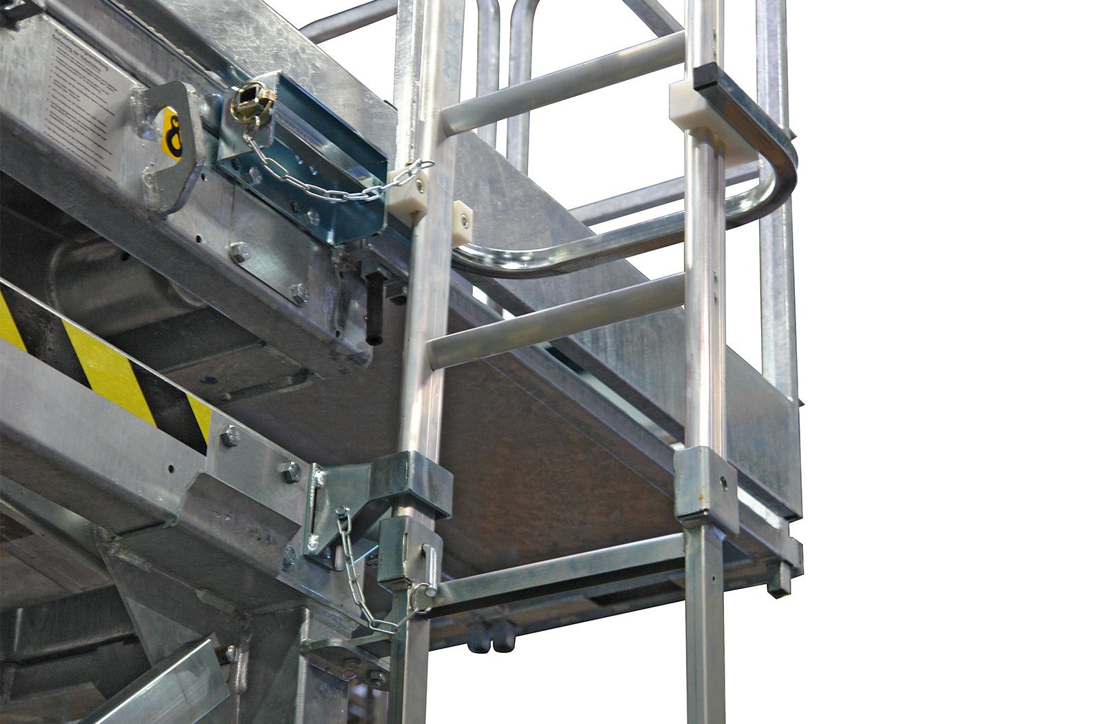 Masonry work platform for house construction, industrial construction ...