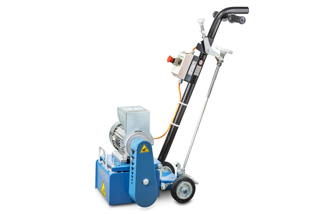 Concrete milling machine for small areas