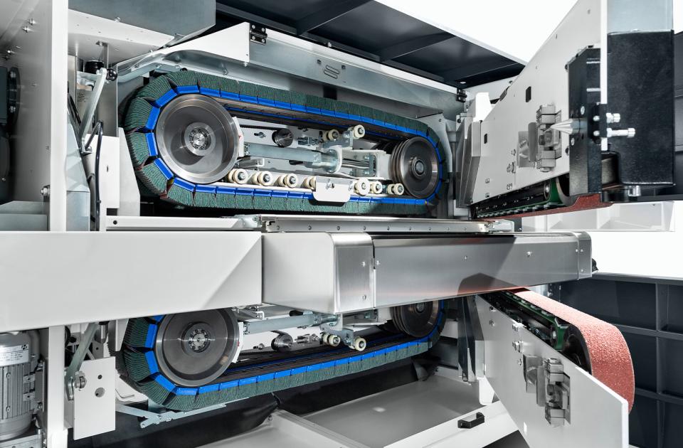 Deburring machines for double-sided sheet metal processing and edge ...