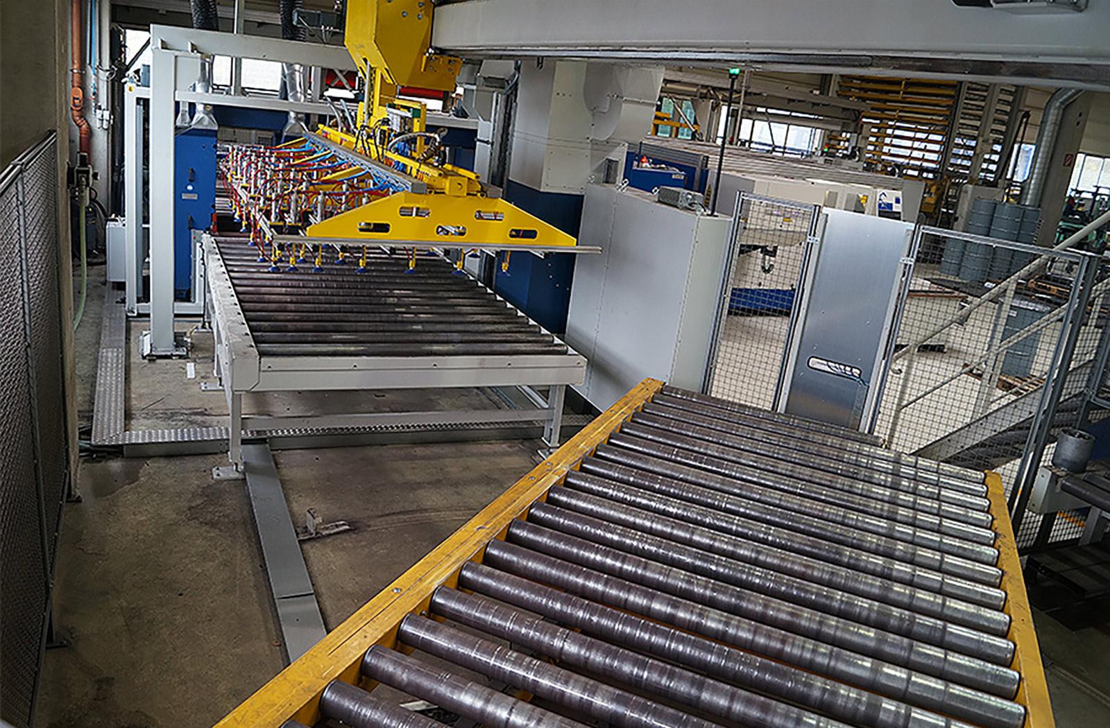 Fully automated stacking line