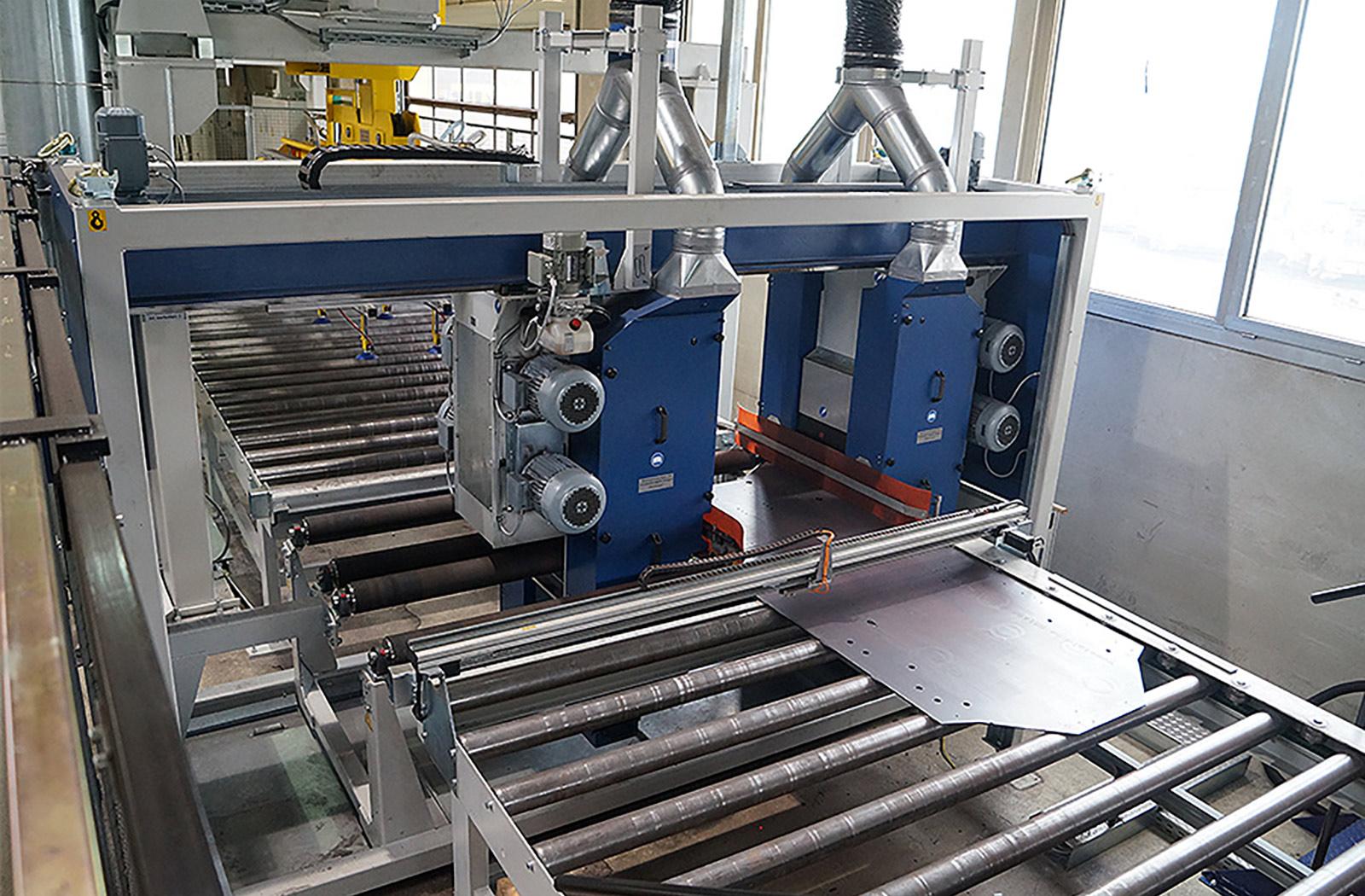 Fully automated stacking line | LISSMAC Maschinenbau Global